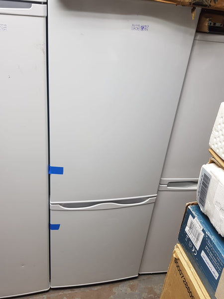 ESSENTIALS C50BW16 60/40 Fridge Freezer - White – Safeer Appliances Ltd