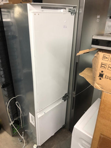 NEFF K8345X0 N90 A++ 56cm Fridge Freezer 70/30 Frost Free Built In Whi ...