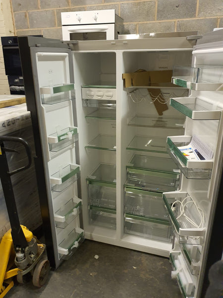 Siemens KA92NLB35G iQ700 Frost Free American Fridge Freezer Black / Gl ...